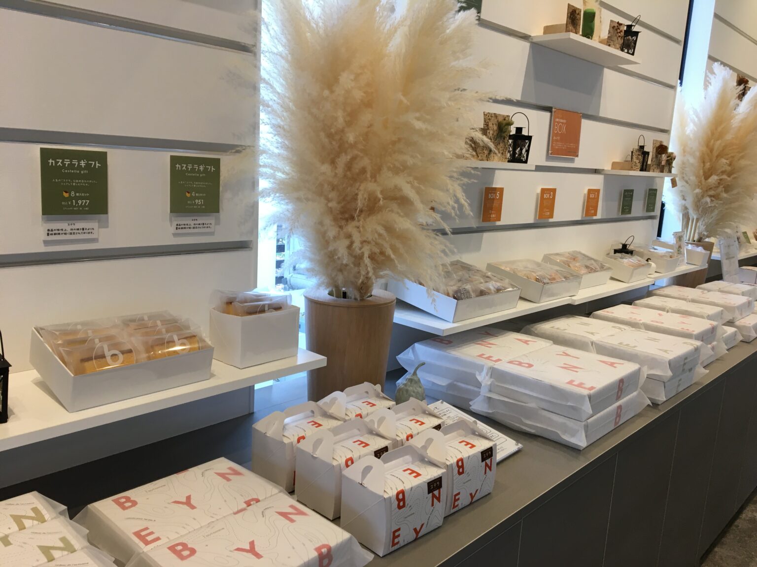 【benbeya（べんべや）/札幌】人気の洋菓子屋さんでいただくリッチな味わいのソフトクリーム | Kitaiko