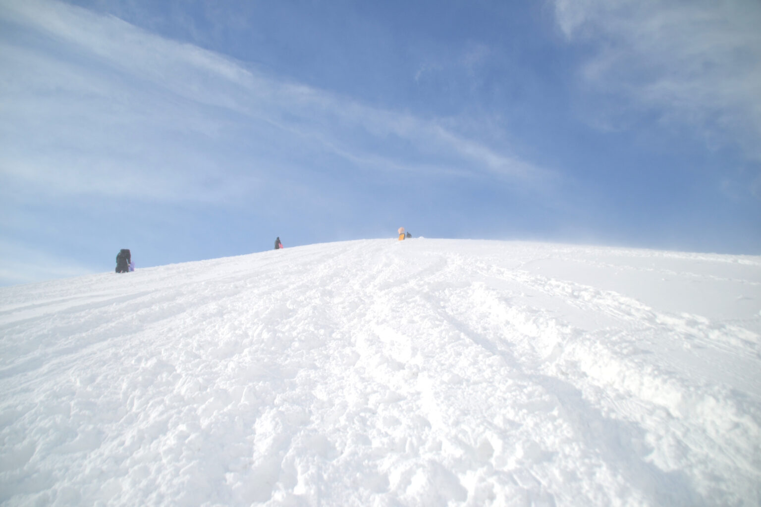 【2025年/札幌】冬のモエレ沼公園はソリ遊びや歩くスキー（クロスカントリー）の最強スポットでした！ | Kitaiko