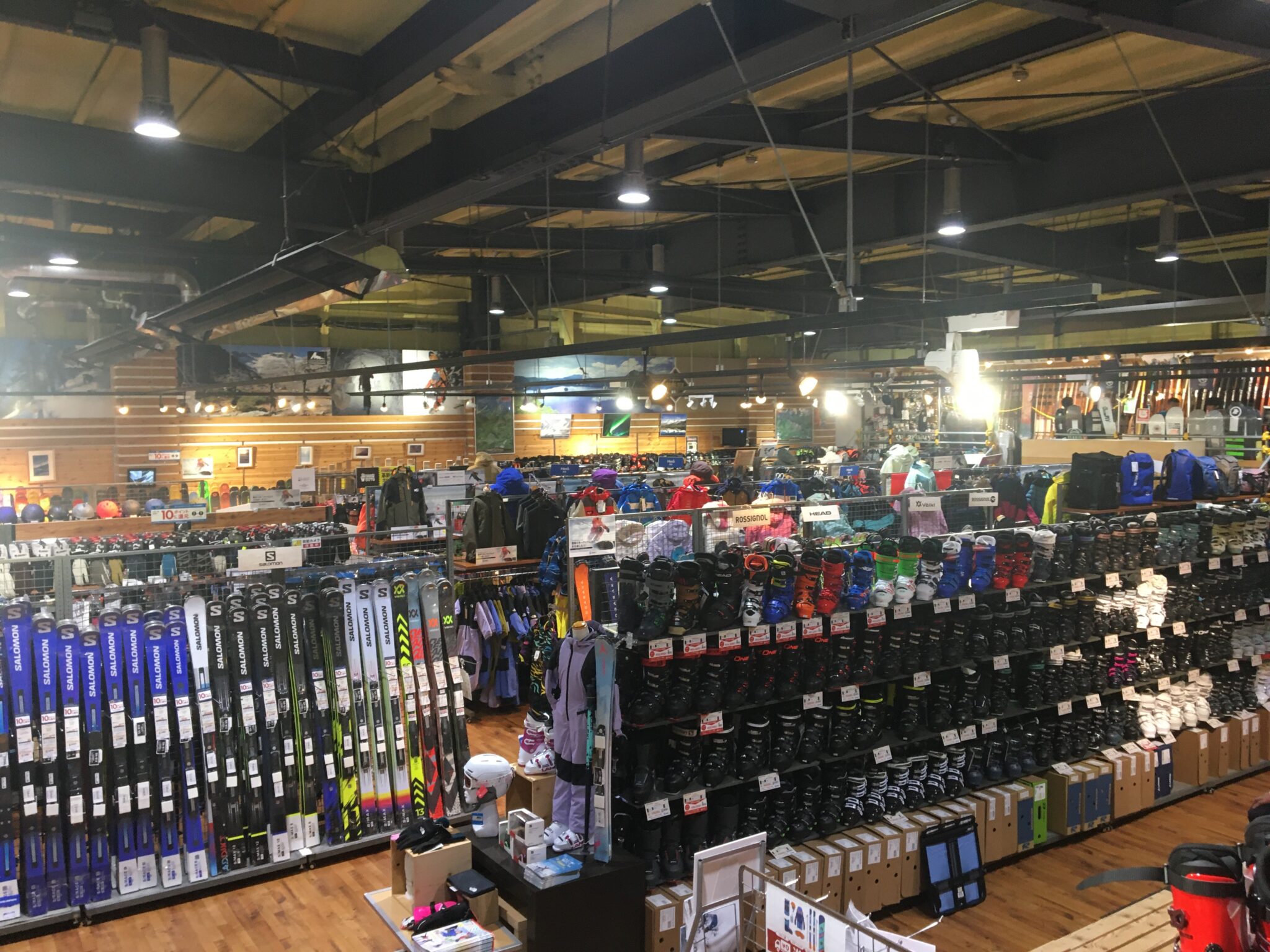 札幌のおすすめスノーボード・スキー用品ショップ｜広くてアイテムが多いお店はどこ？中古は？ | Kitaiko
